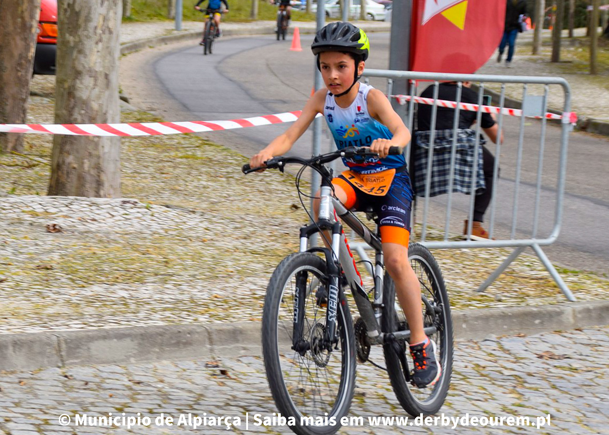 FET em destaque no dia em que Duarte Moreira venceu o Duatlo Jovem de ...